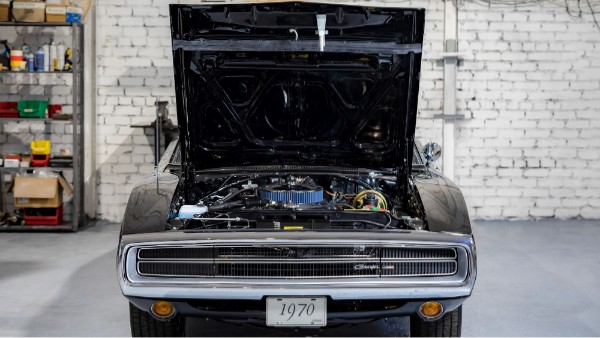 Classic Investments | Dodge Charger - Engine Highlights