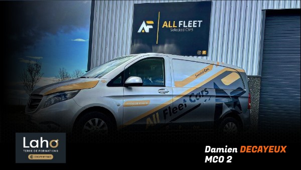 E41 diapo 1 :recherche et mettre a jour l'information | Genially