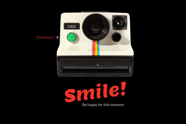 INSTANT CAMERA